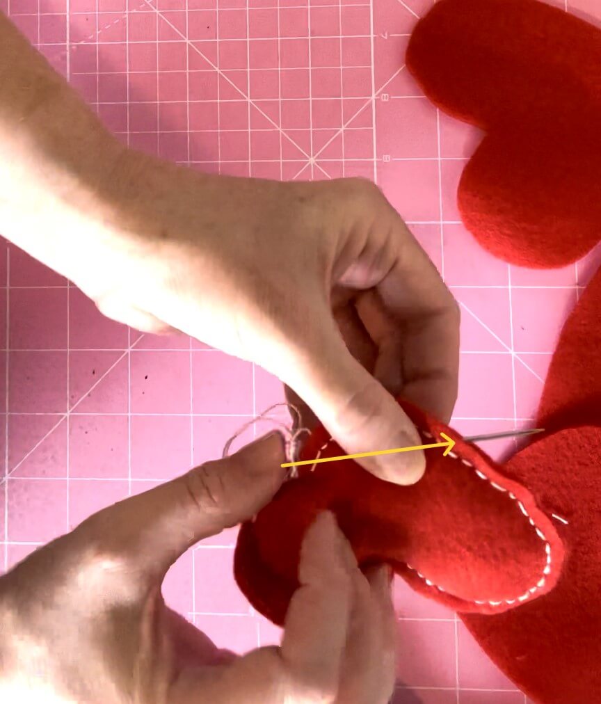 How To Make A Felt Heart: Tutorial For Beginners (Free Template ...