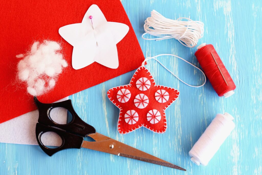 Felt Christmas Decorations - Sewist's Lab